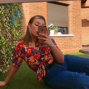 JULIA COMPTON - Big Creators